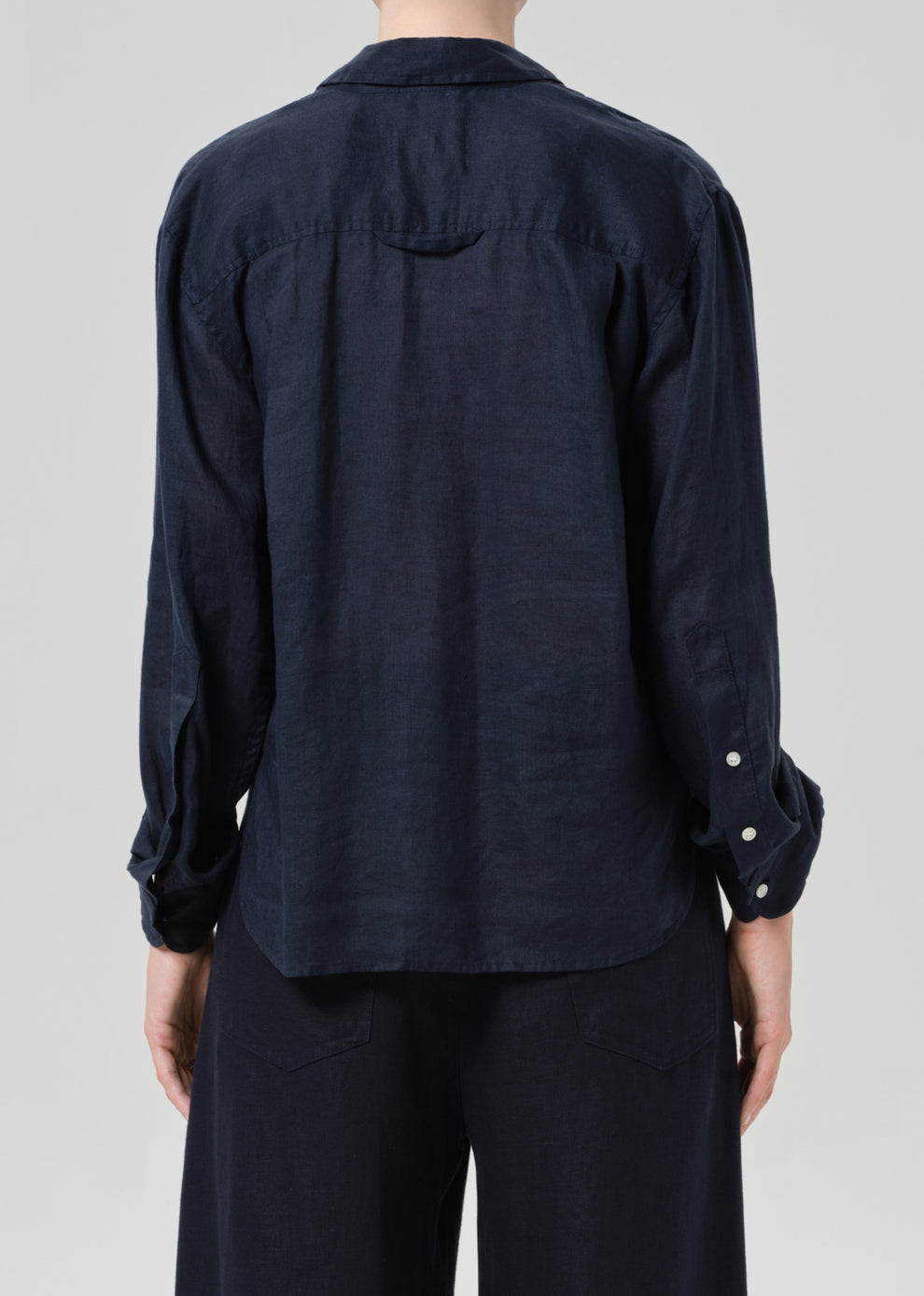 Kayla Shrunken Linen Shirt in True Navy – Citizens of Humanity