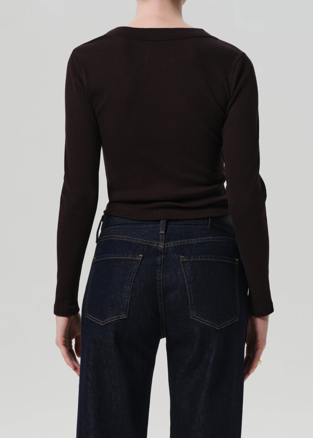 Varra Henley in Chocolate – Citizens of Humanity